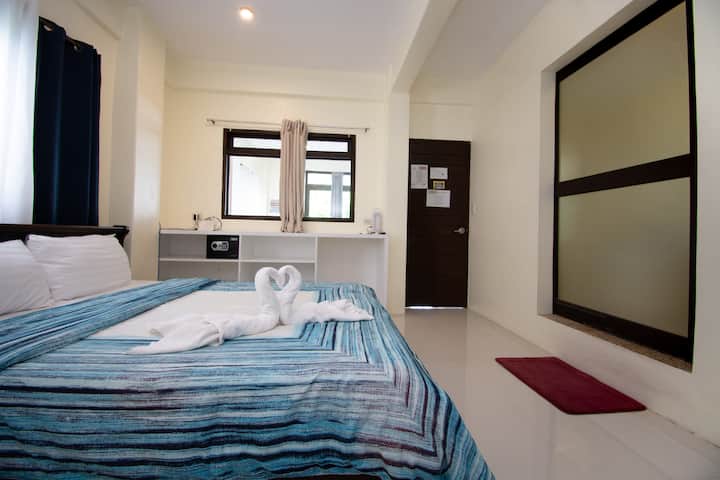 Unit 4, Private Apartment 1 Bedroom, 3rd Floor - Malay