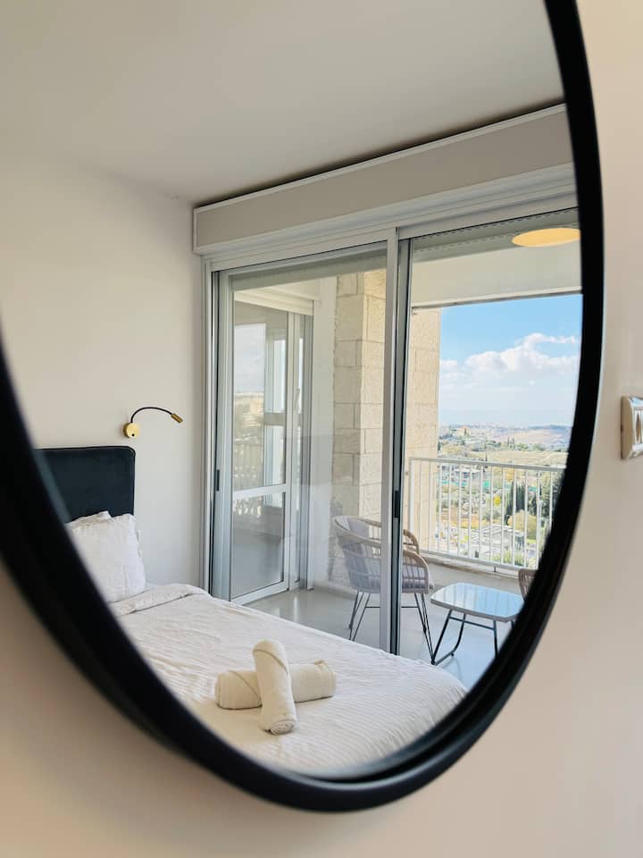 German Colony Area Beautiful Vacation Rental - Jerusalem