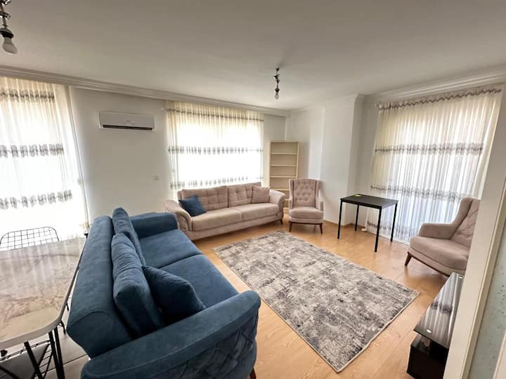 Denize 50 Metre 1+1 Daire - Antalya