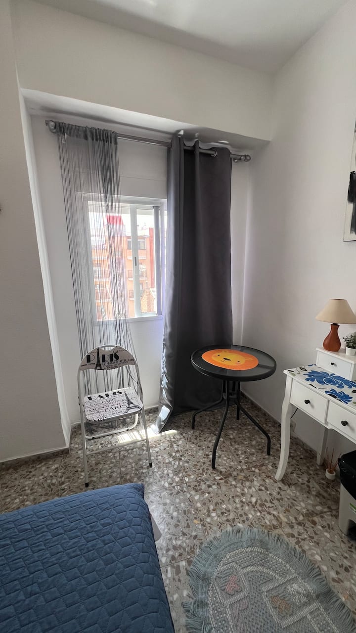 Cozy Bright Room. - Alicante