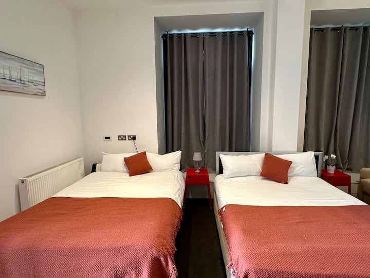 Eurostar St Pancras Spacious Apartment (7 Persons) - London