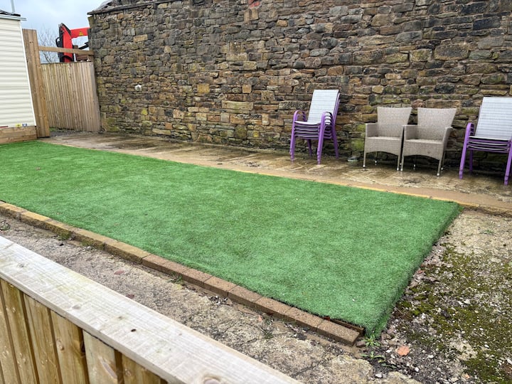 2 Bedroom Caravan Rural Setting With Parking - Burnley