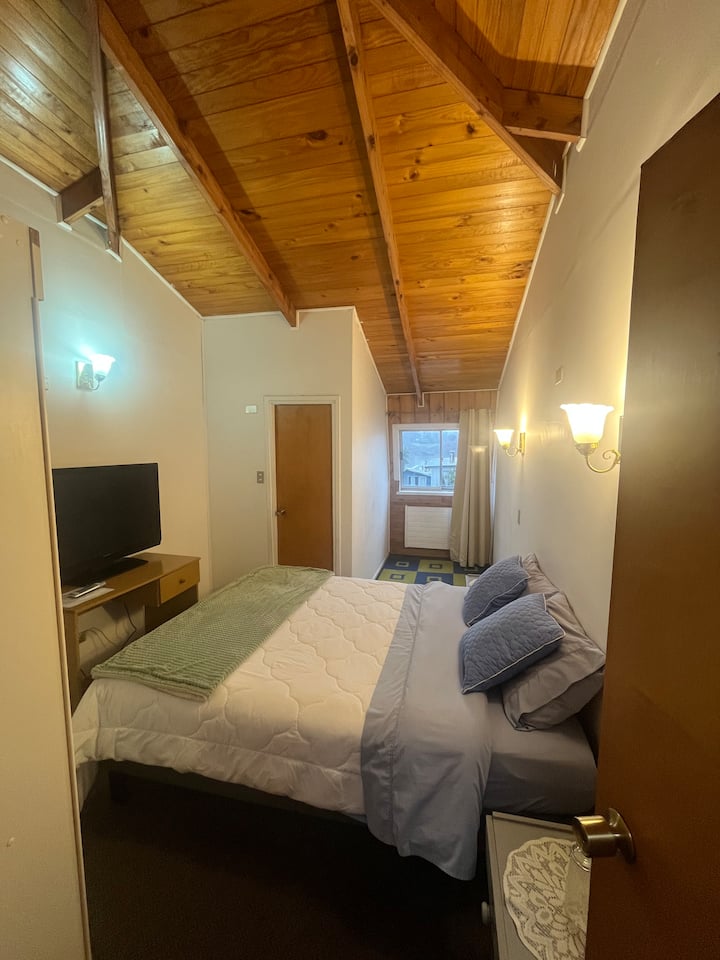 Hotel Gerlach
Habitación
Matrimonial - Valdivia