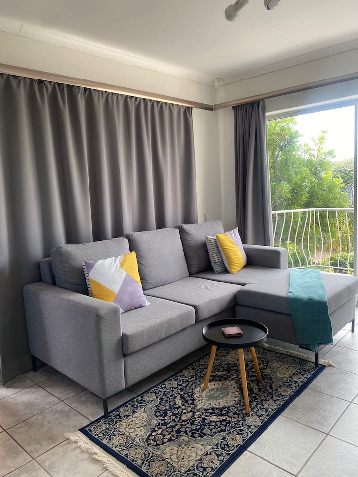 Cozy Cove.
Sunny And Comfortable Apartment. - Jeffreys Bay