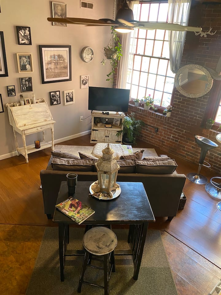 Serenity On Silver Street - Manchester, NH