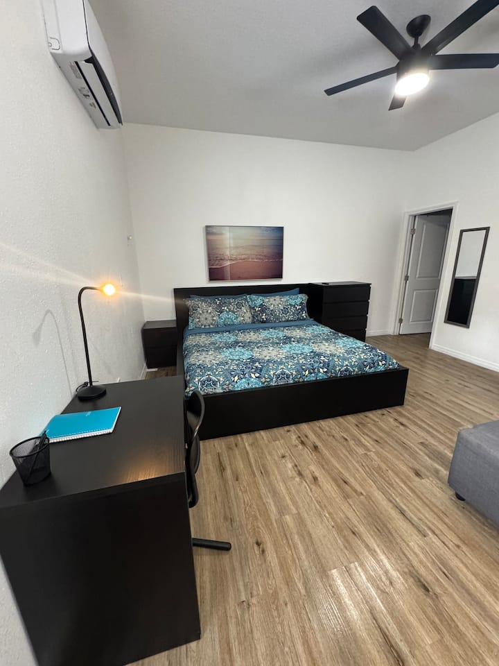 Private Entrance/bathroom 10 Min From Dt Orlando - Winter Park, FL