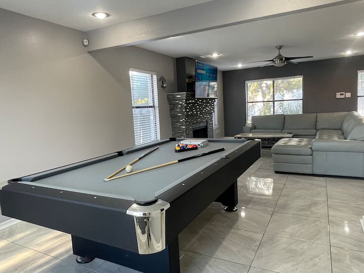5 Beds Evans/bulverde Pool Table Fenced Near Jw - Natural Bridge Wildlife Ranch
