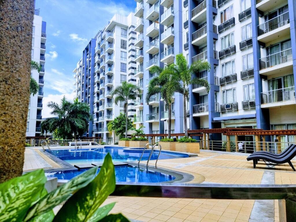 Metro Manila Vacation Rentals with a Pool - Philippines | Airbnb