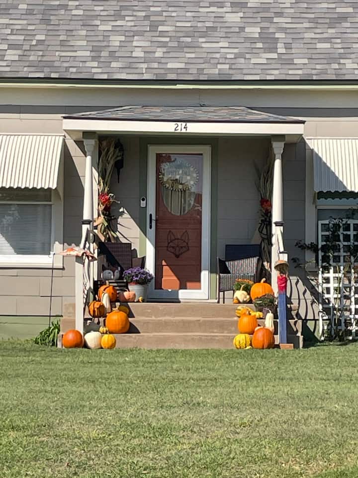 Foxtrot Inn - Kansas (State)