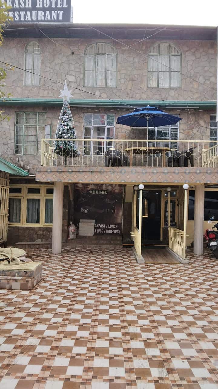 Prakash Hotel | Dormitory With Common Bathroom - Shillong