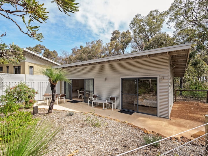Private One-bedroom Studio Nestled In Bushland - Yallingup