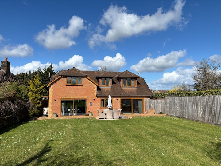 Countryside Family Home - Bristol