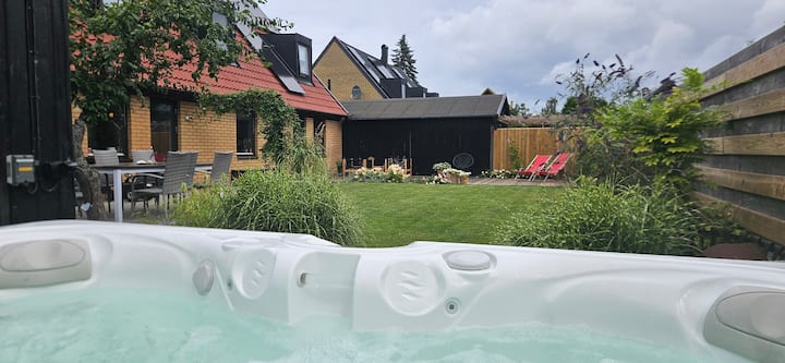 Familjevilla Med Spabad - Malmö