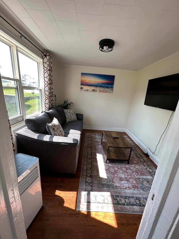 2 Bedrm Apt In Deer Lake Wi-fi+ac+parking+laundry - Deer Lake