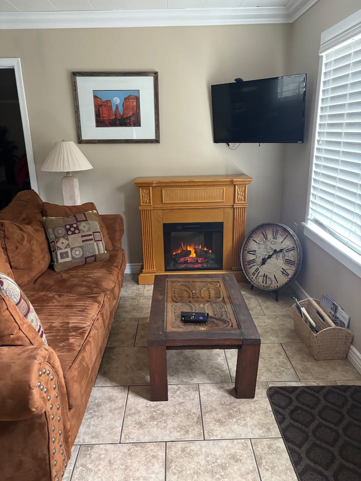 Coffee Pot Cottage/tlaquepaque Area - Sedona, AZ