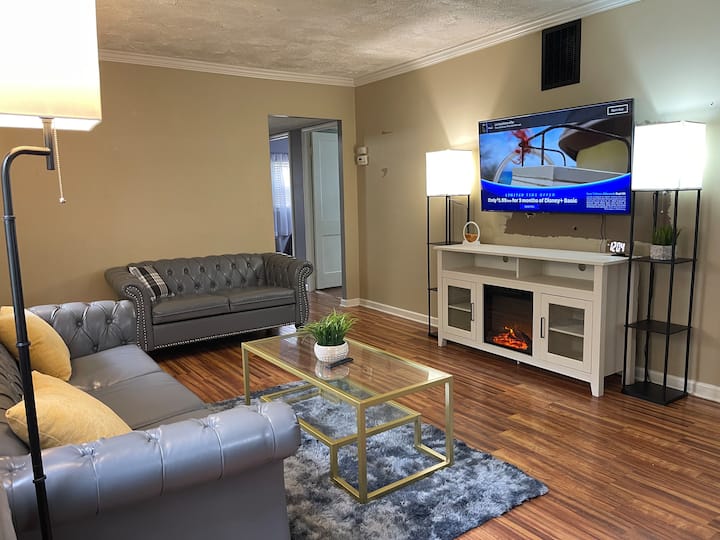 Home Away From Home - Avon, OH