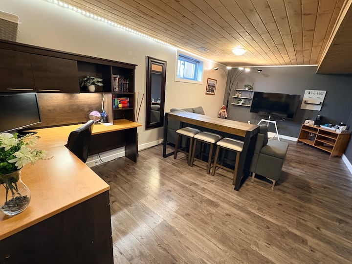 Cozy Kingston Unit-close To Cfb, Downtown & Border - カナダ キングストン