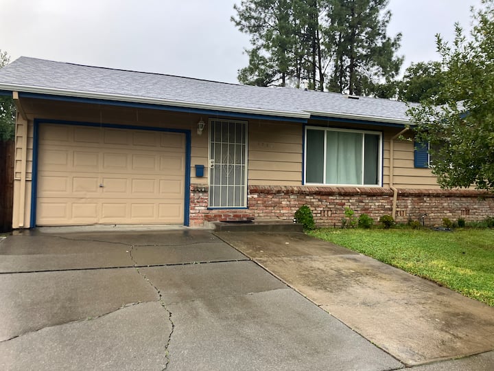 Charming Duplex In Central Davis - Davis