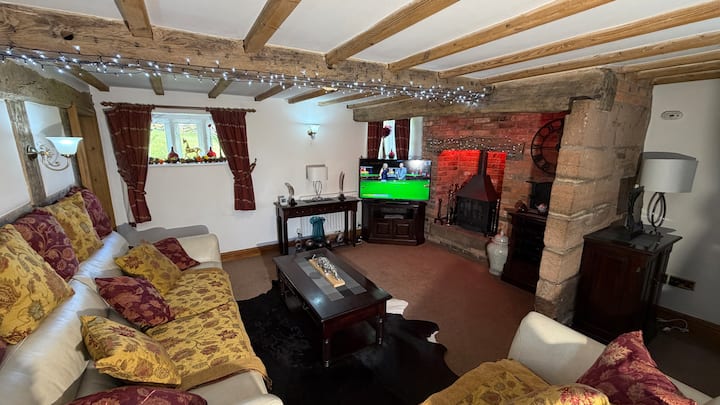 Beautiful 3 Bed Near Alton Towers & Polar Bears - Leek