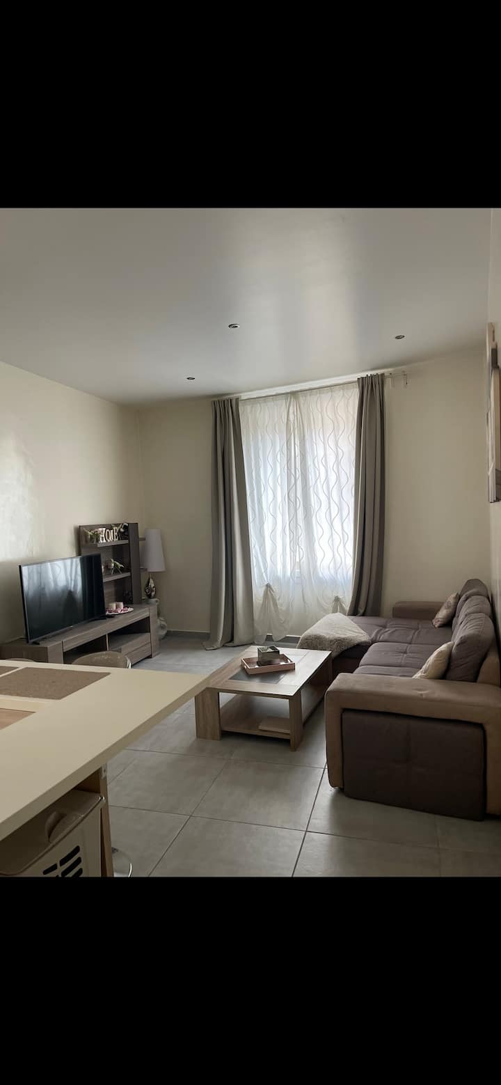 Appartement Chaleureux - トゥーロン