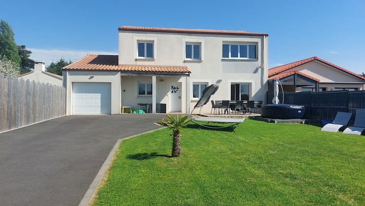 Belle Maison à 700m De La Mer - Pornic
