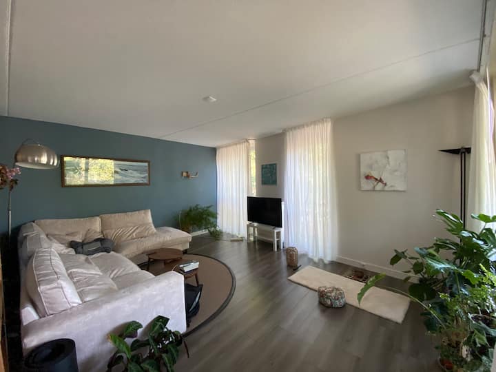 Stylish Apartment With Balcony - Wageningen