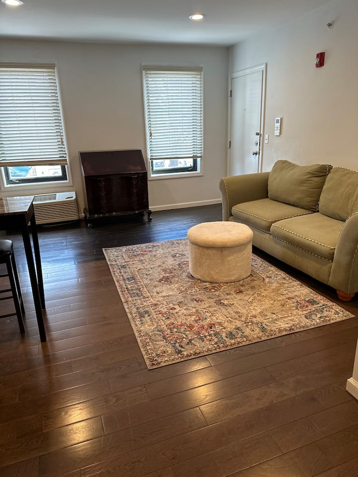 1bd Apt. Near Rutgers, Hospitals, And Highways - Edison