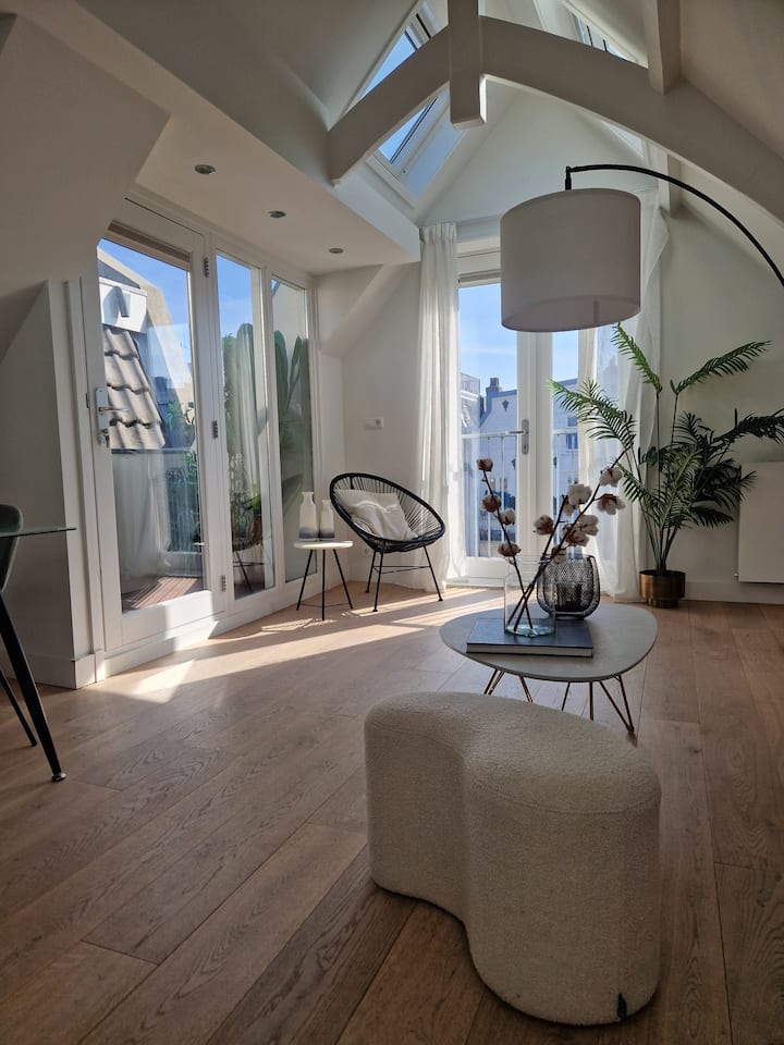 Central Amsterdam Loft Apartment - Zaandam