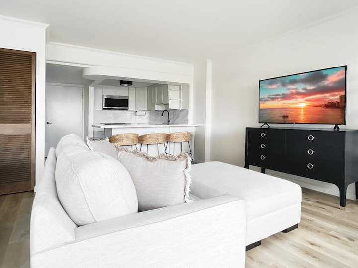 The Aloha Manor Of Waikiki - Kailua, HI