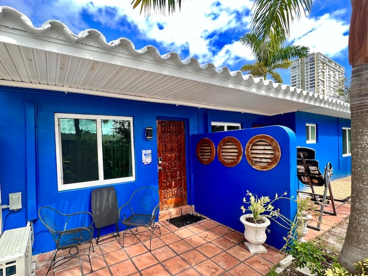 Hibiscus Oasis #3: Studio W/ Heated Pool - Pompano Beach, FL