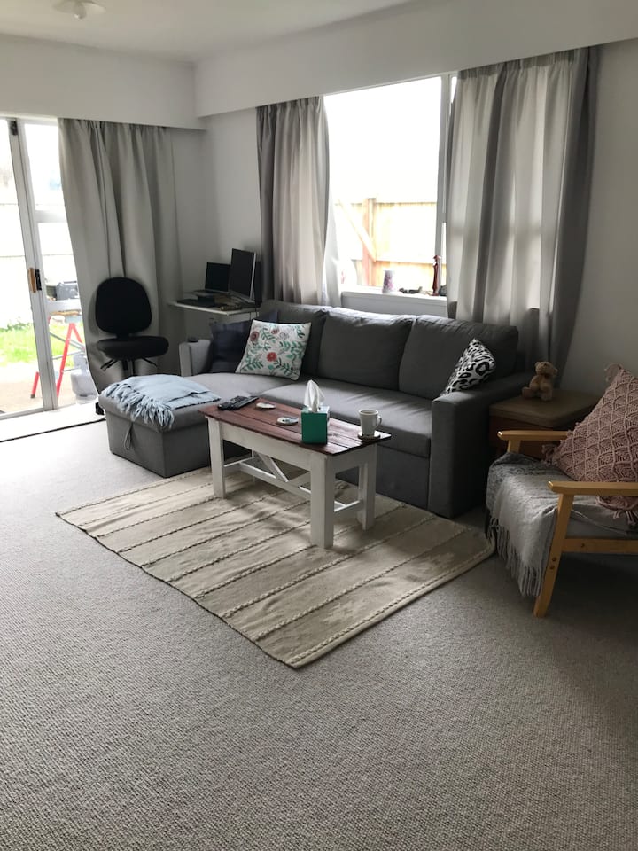 Fitzroy Unit (Cosy 1 Bed Home) - New Plymouth