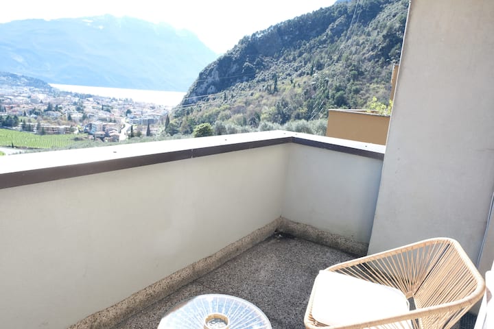 Casa Segantini 2.0 - Panorama Pool Apartment - Riva del Garda