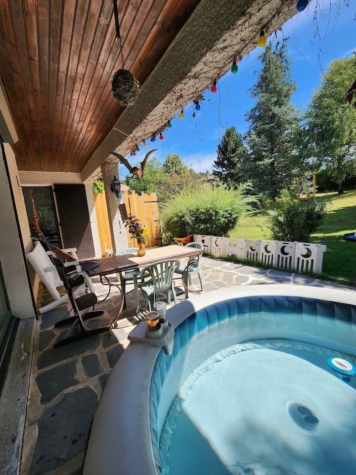 Maison Familiale 6 à 8 Pers, Nature Et Jacuzzi - Firminy