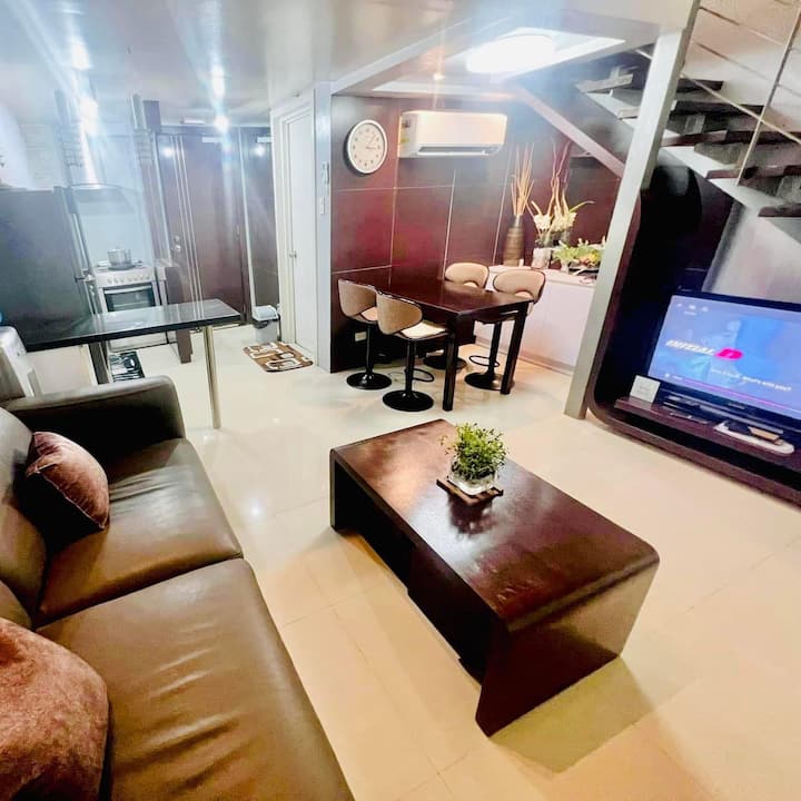 Pool View Cozy Loft-type Haven - Cebu City