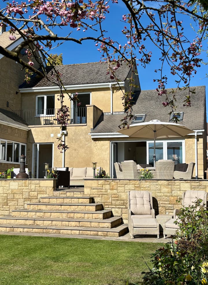 Healey House 
The Annex - Oakham