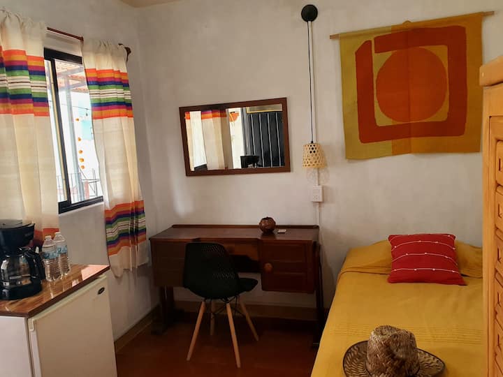 Habitación Práctica En Zona Centro. Casa Inés's. - Oaxaca