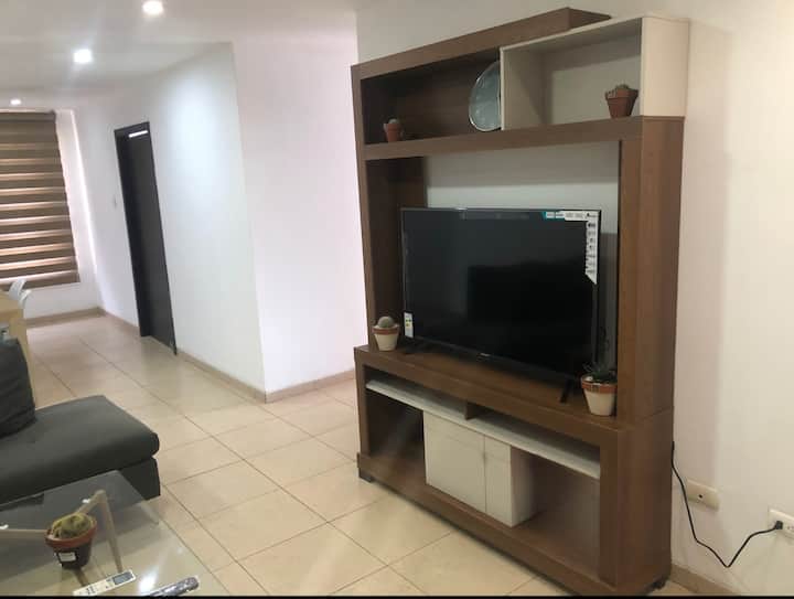 Grandioso Departamento Kennedy - Guayaquil