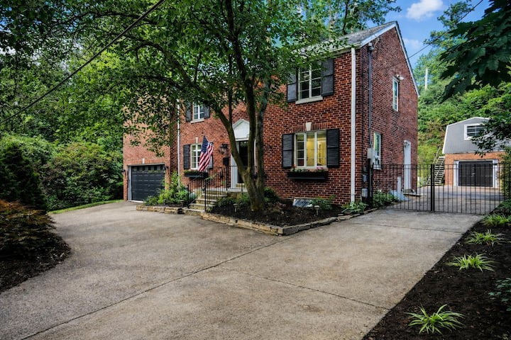 3,500sq Ft - Charming Retreat Near Dc - Washington