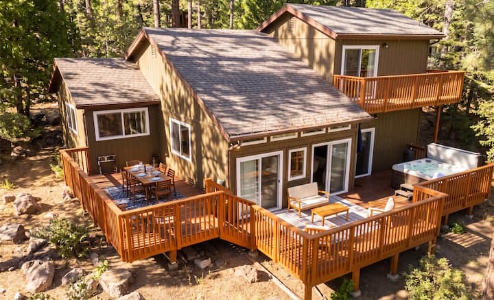 Luxe | Ac | Hot Tub | 5 Mins To Beaches - Tahoe City, CA