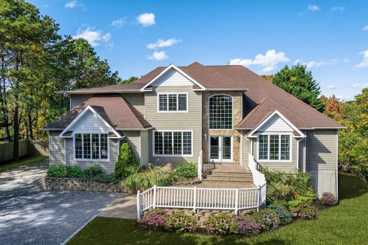 Southampton 5 Bedroom Summer Oasis Walk To Us Open - The Hamptons, NY