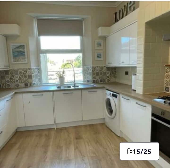 4 Bed Apartment By The Sea - Burnham-on-Sea