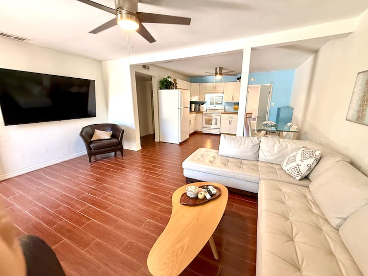 Sunny Side 2 Miles From Barefoot Beach - Bonita Springs, FL