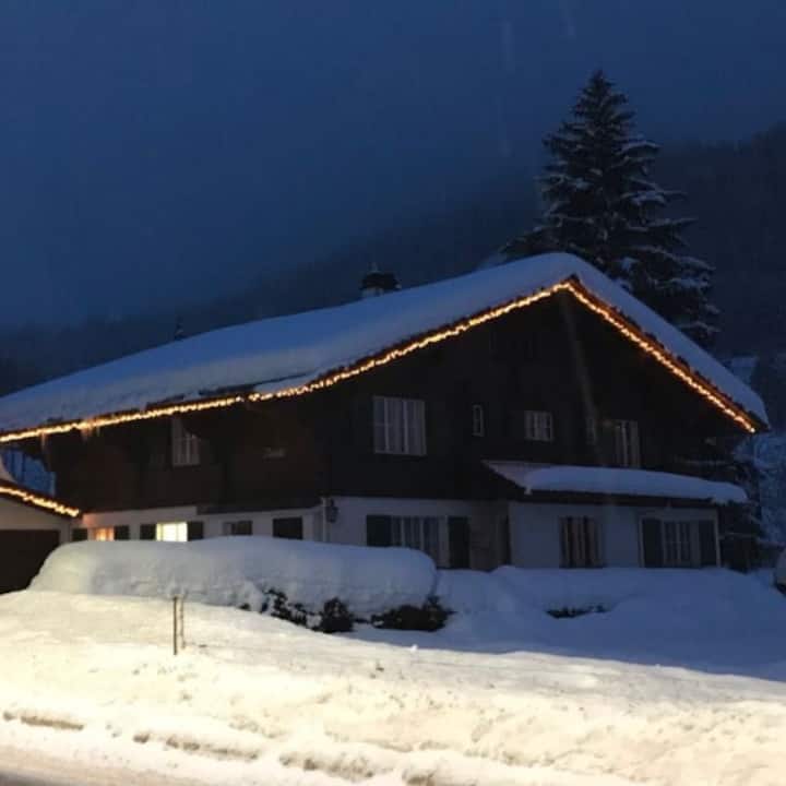 Chalet Norette Appartement Roell - Lauenen