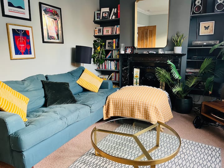 Beautiful Family Home - Bristol