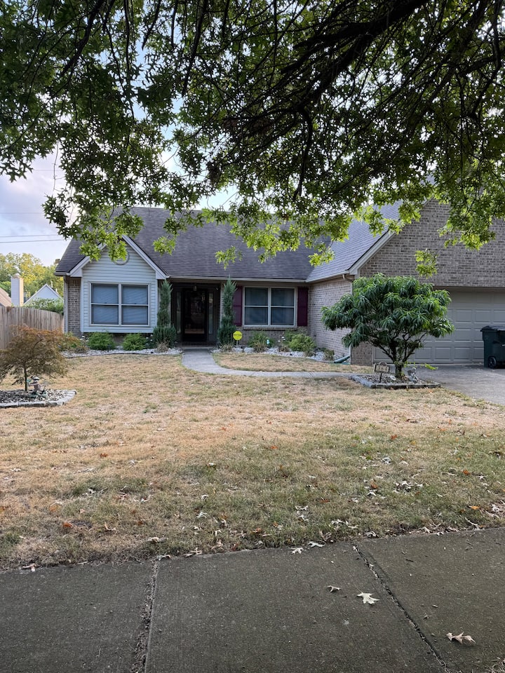 Whitfield Manor - Lexington, KY