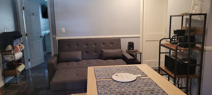 Single Bedroom Private Bath And Living Space - Rialto, CA