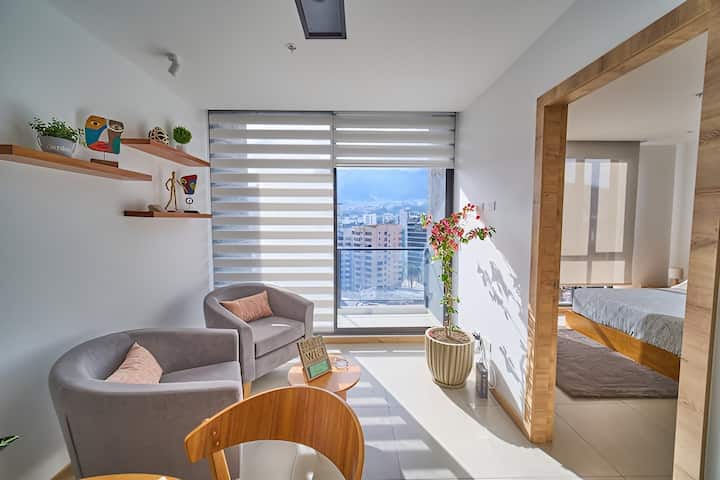 Boutique Apartment, City Center, Stunning Views - Quito