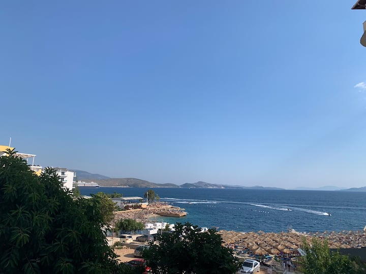 Hard Rock Sea View Apartment 19 - Sarandë