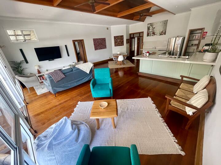 Big Gum Cottage: 15 Min Walk: Cafés, Shops & Beach - 班伯利