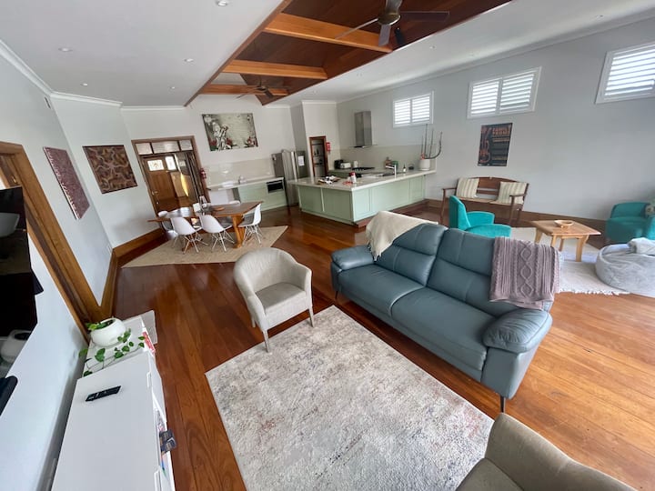 Home Away From Home Walk To 3 Waters, Beach & Cbd - Bunbury